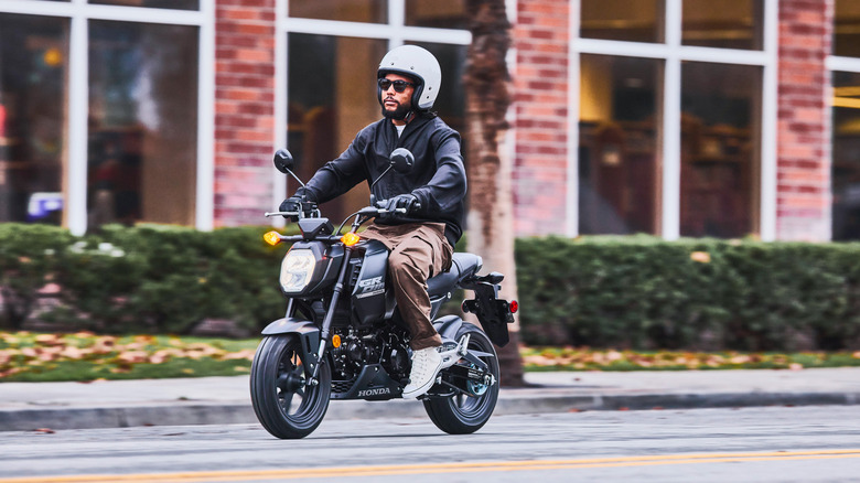 How Many CCs Does A Motorcycle Need To Go On The Highway?