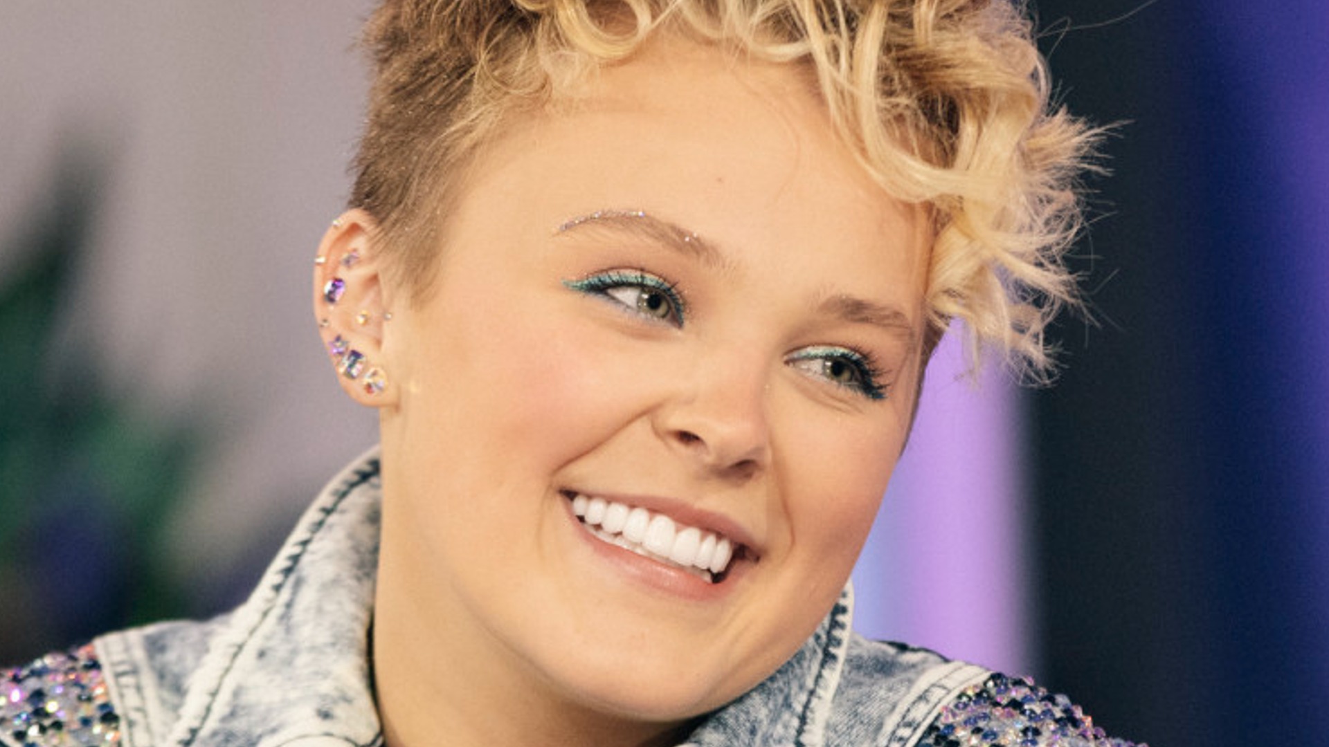 The Truth About JoJo Siwa's Life As A Child Star