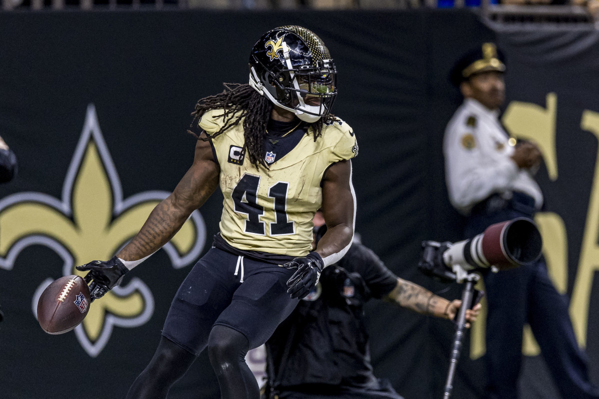 Chicago Bears trade targets to pursue during the bye week headlined by ...