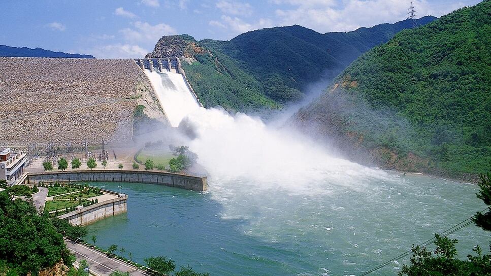 Exclusive: Weir Openings Cost 45.8 Billion Won in Water Fixes