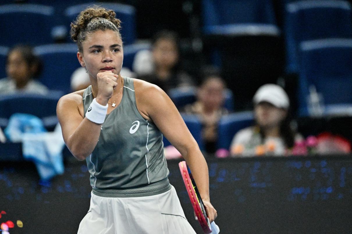 Paolini écarte Bouzkova au WTA 1000 de Pékin : direction les quarts de ...