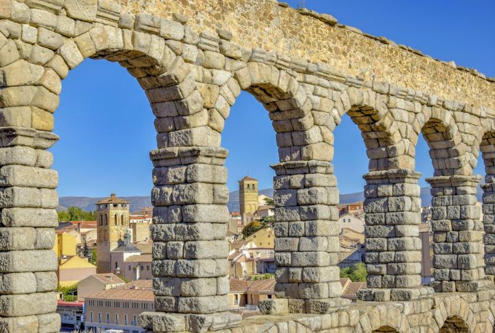 20 False Beliefs About Rome's History