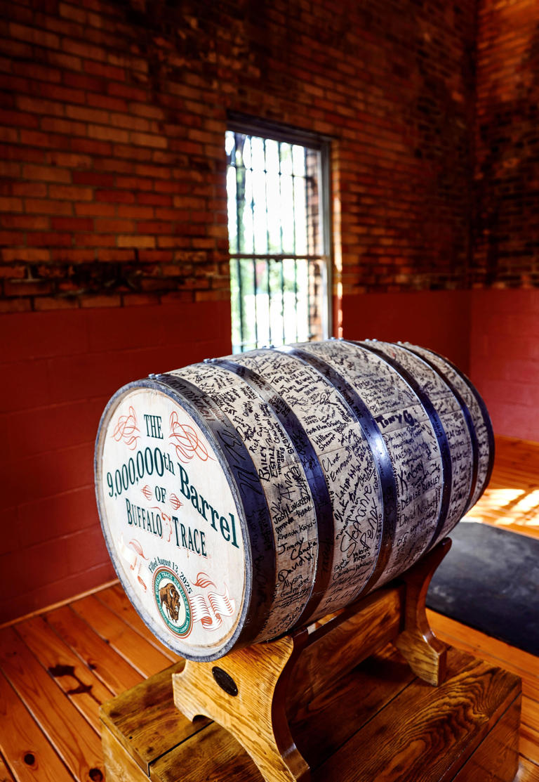 Buffalo Trace Distillery fills 9 millionth bourbon barrel, celebrates ...