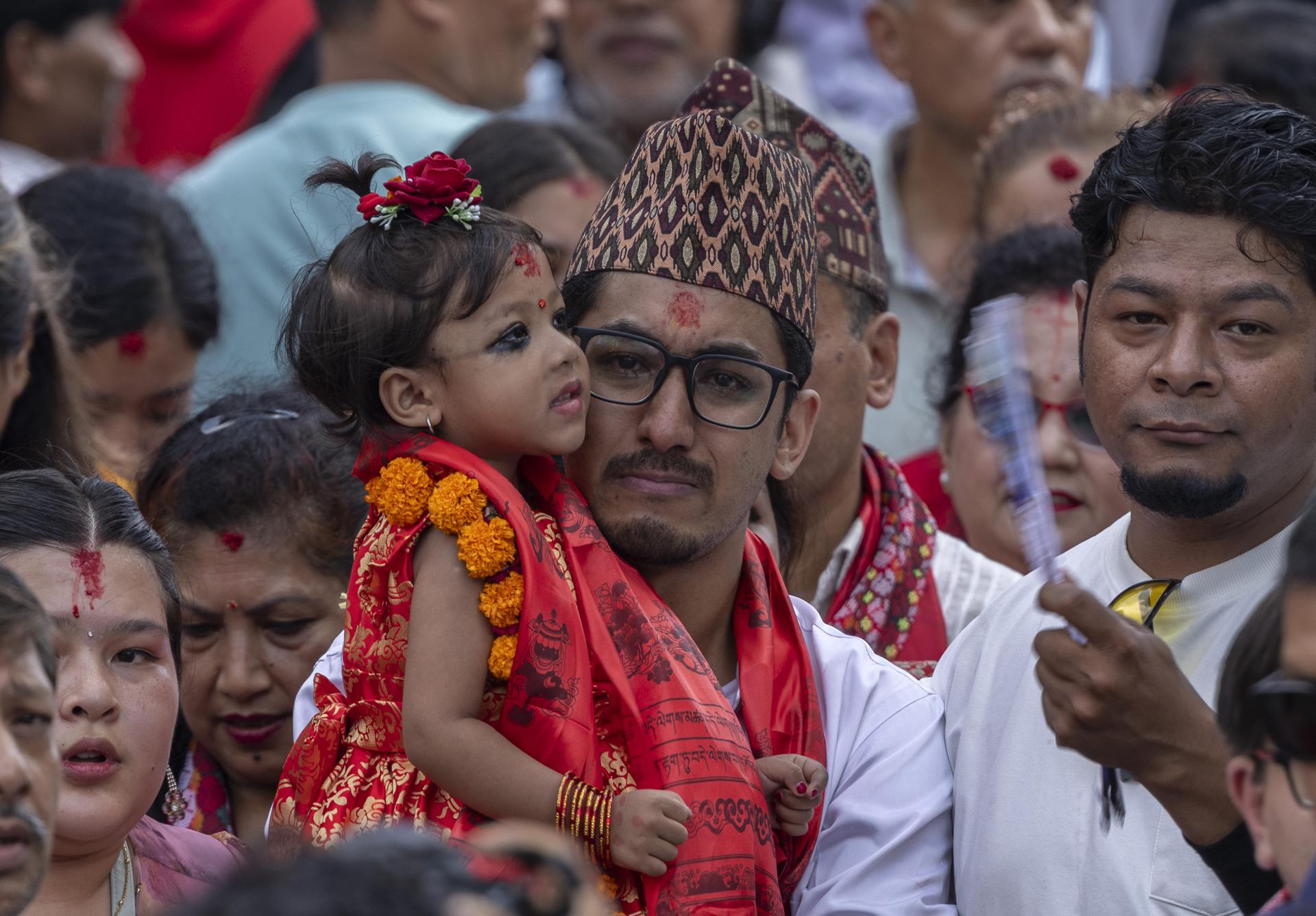Arya Tara Shakya: la niña de dos años proclamada como la nueva "diosa ...