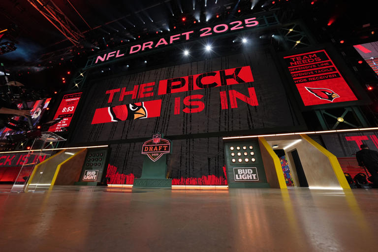 More underclassmen are opting out of the NFL draft, which is not good ...