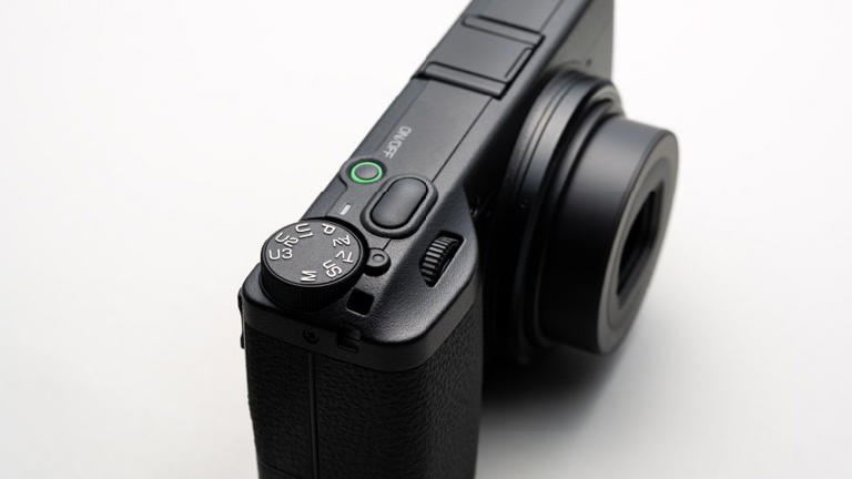 This new compact camera outsold popular mirrorless models – but that’s ...