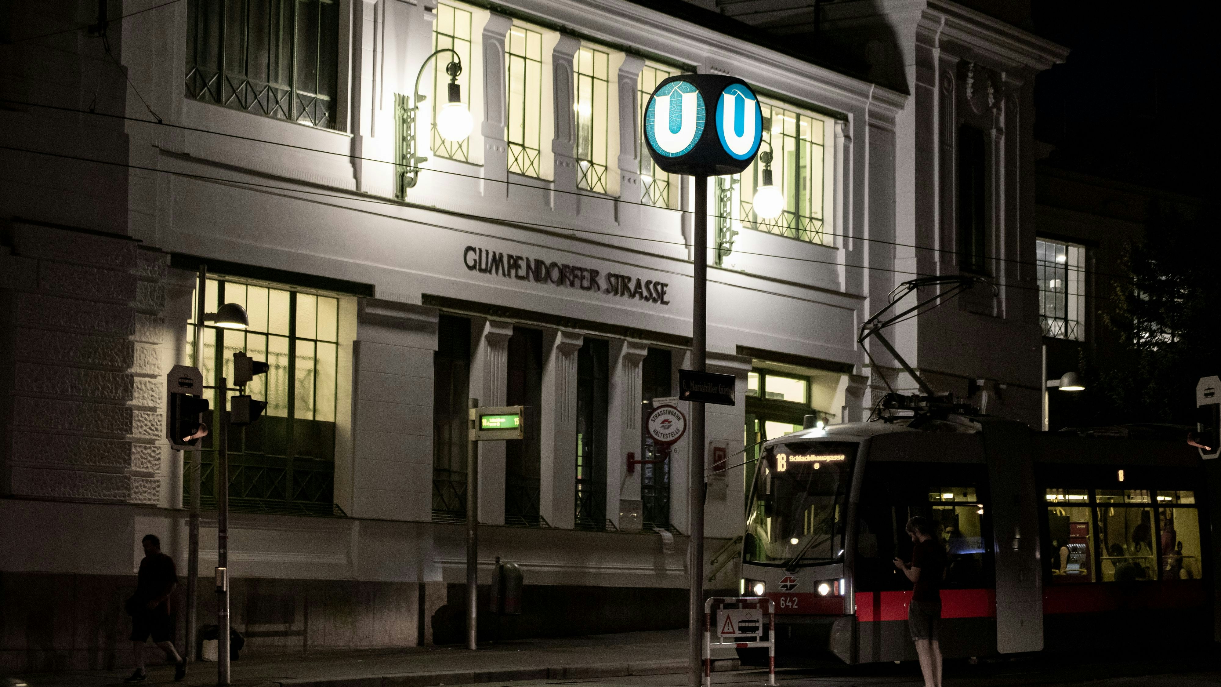 Betrunkener Patient schlägt in Wien Beamten ins Gesicht