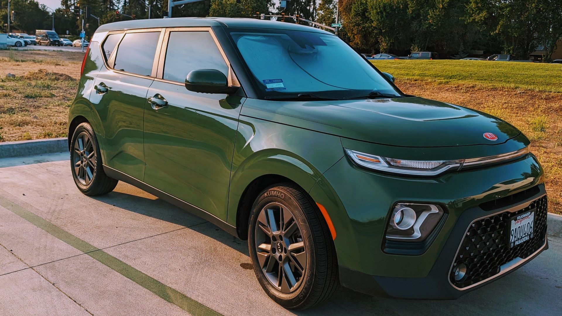 20 Cars That Are Made To Park Anywhere