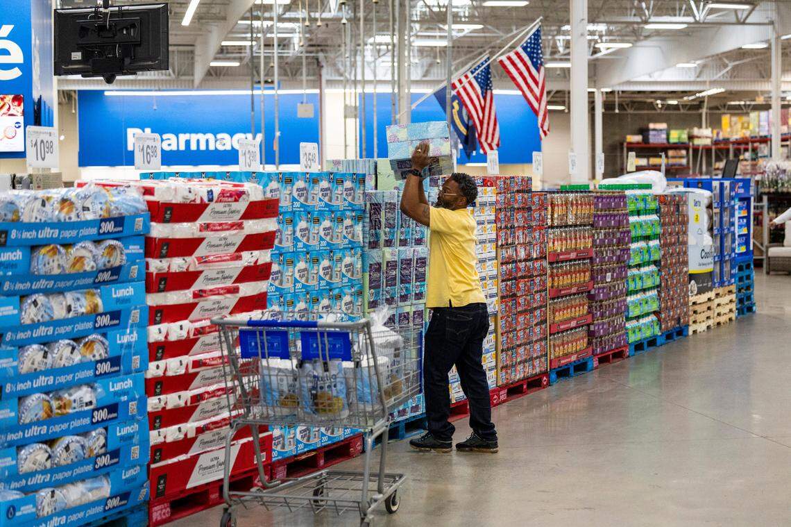 Walmart will invest $300 million, create 300 jobs in the Charlotte region