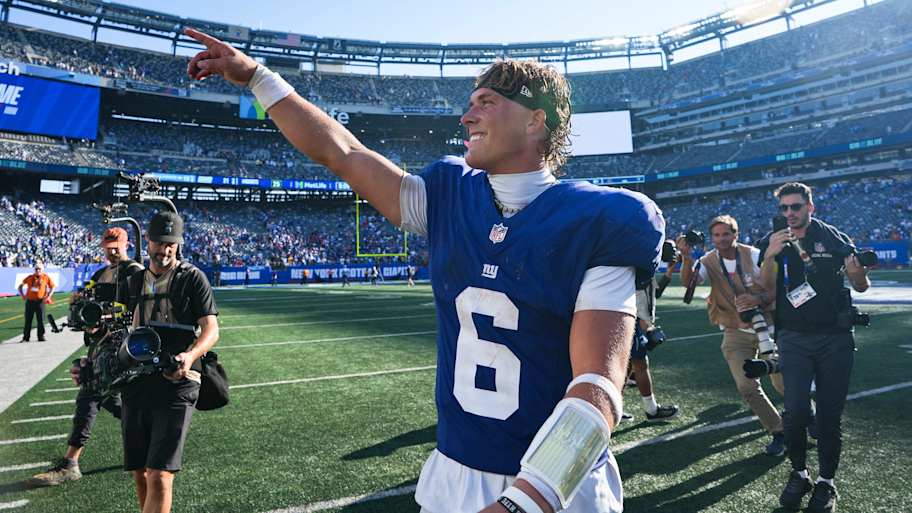 Jaxson Dart just gave Giants a new seat in the quarterback pecking order