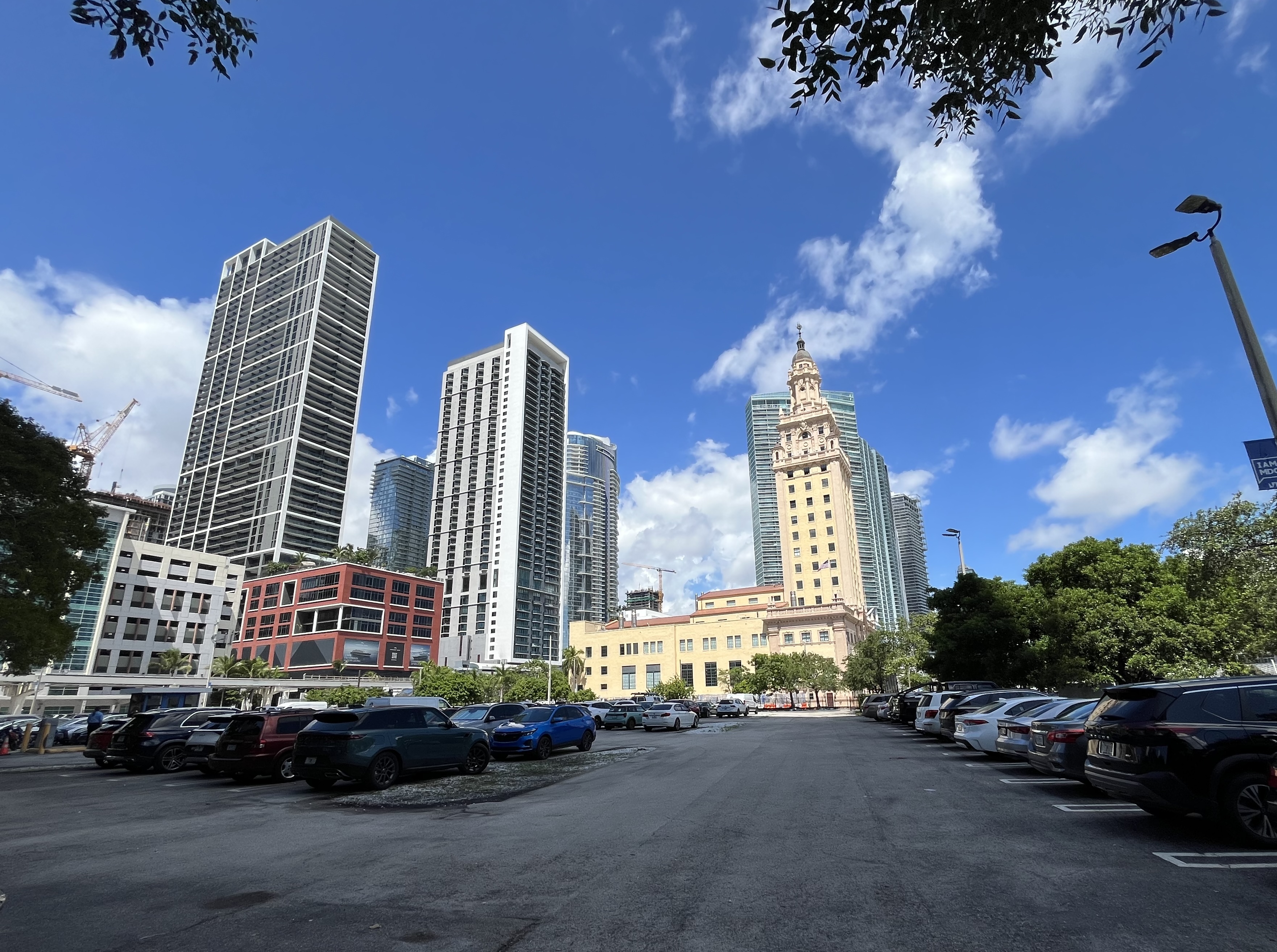Florida officially hands over land for Trump library
