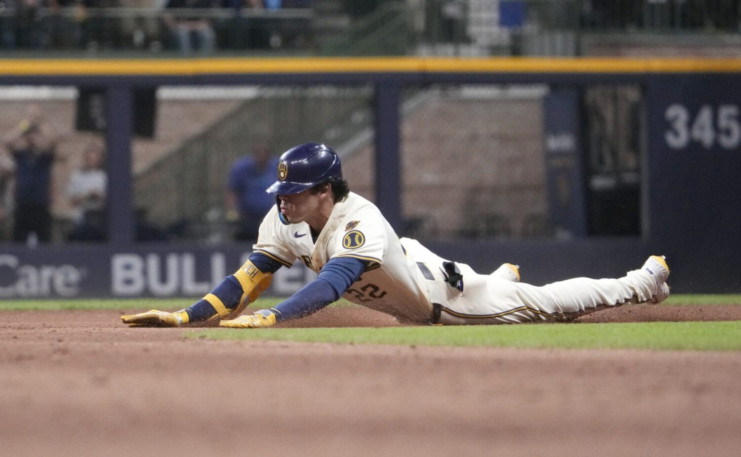 Brewers skipper Pat Murphy deploys football analogy to explain creative ...