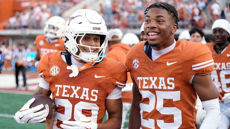 Texas Longhorns CB Ranked Among Top Freshmen in College Football