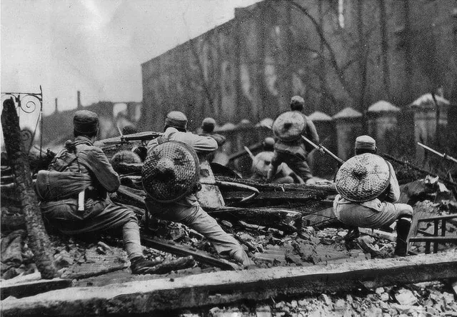 24 Historical Photos of Shanghai