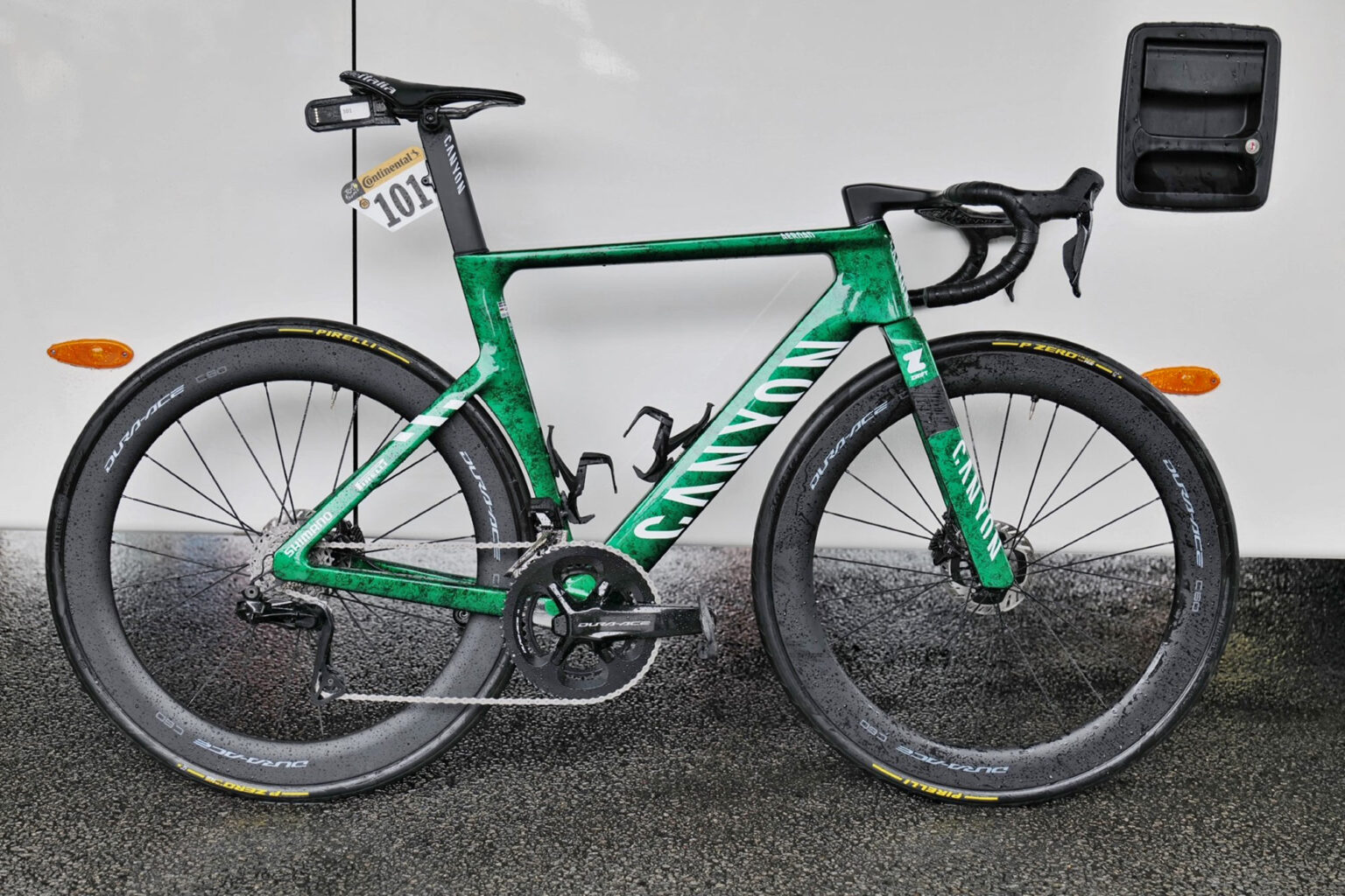 MyCanyon Will Paint You a Grand Tour Sprint Winner Green Bike or Give You Short Cranks