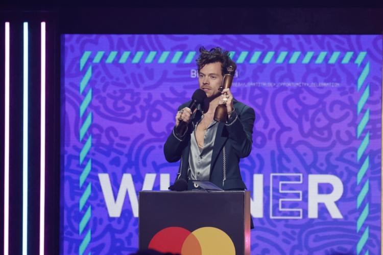 Harry Styles photographié par hasard par les équipes de Rachida Dati en ...