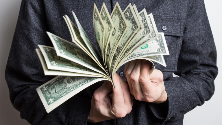 Residents Set to Receive $1,000 PFD Checks in October— Here’s Who Qualifies