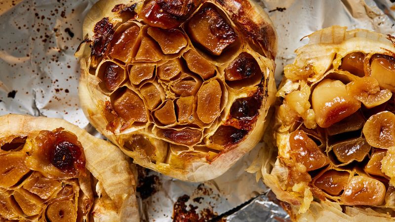 9 Secret Ingredients That Will Upgrade Your Garlic Bread Instantly