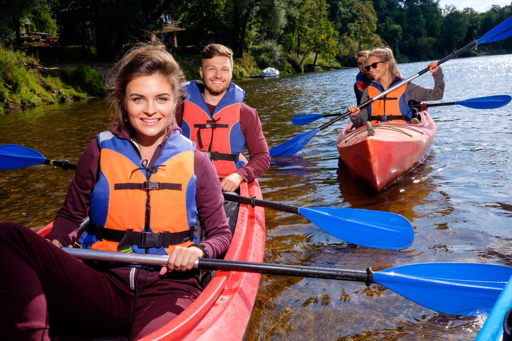 Cheap kayak tours in US rivers and lakes