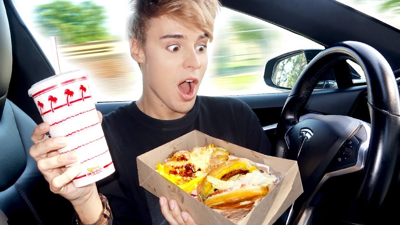 Eating In-N-Out on a Tesla autopilot ride
