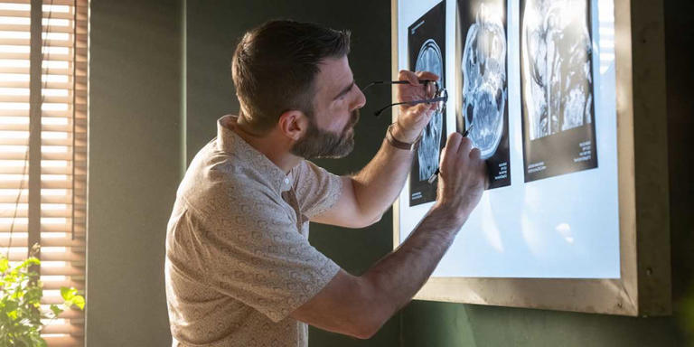 Brilliant Minds' Surprising Case Of Truman Syndrome, Explained