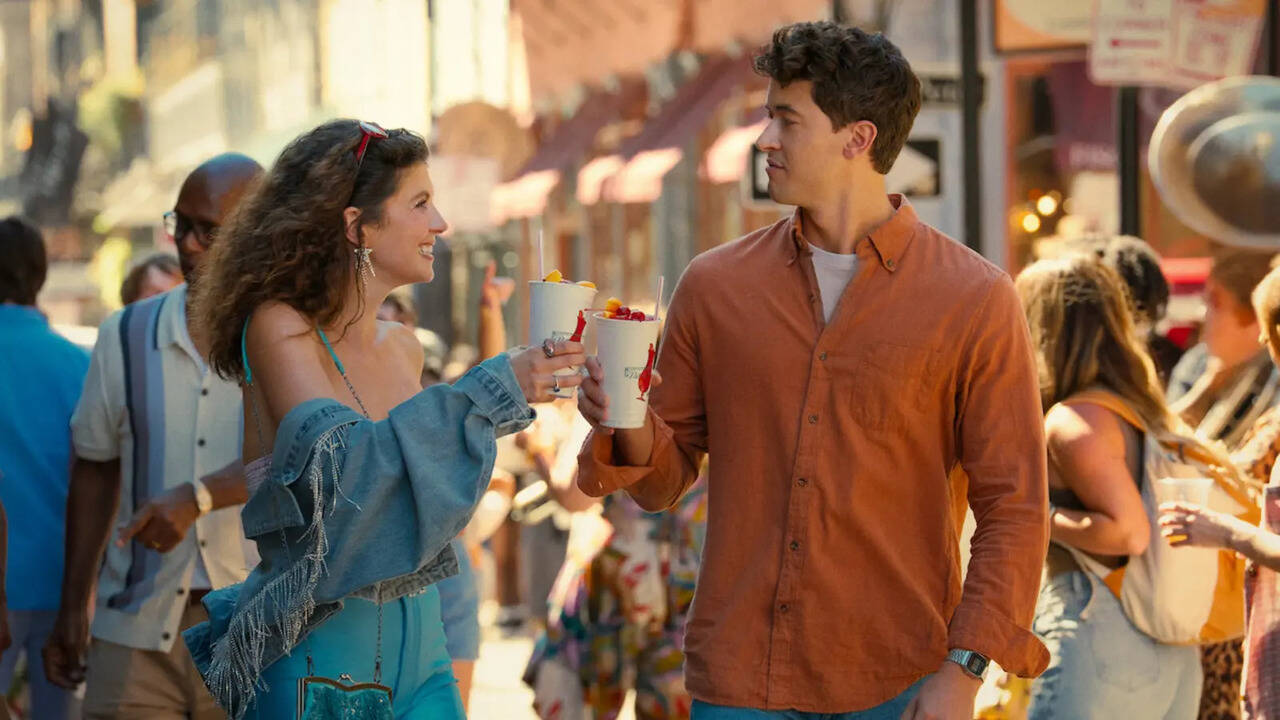 People We Meet On Vacation Teaser: Tom Blyth, Emily Bader Play 'Platonic Travel Companions' In ...