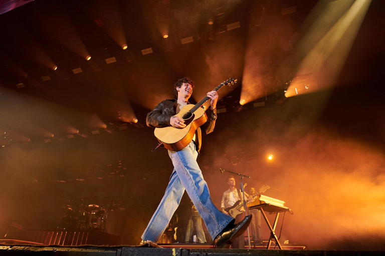 Photo Gallery: Shawn Mendes performs in Toronto