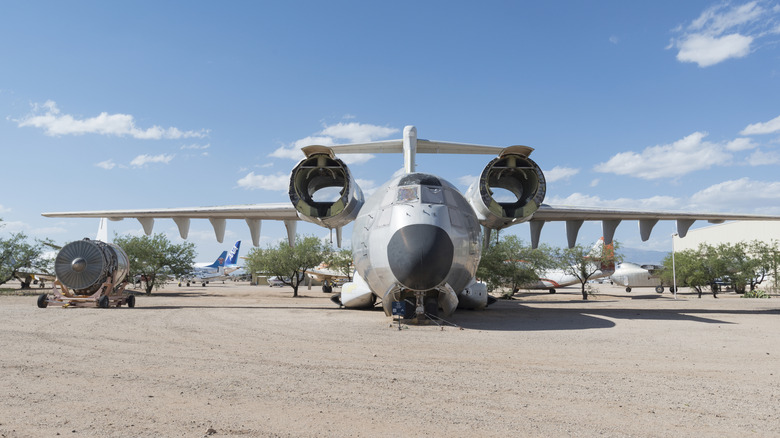 This Clever Design Made Boeing's YC-14 The King Of Short Runways
