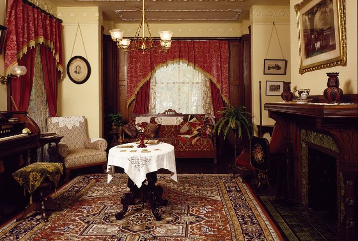 20 Vintage Home Features That Are Useless Now