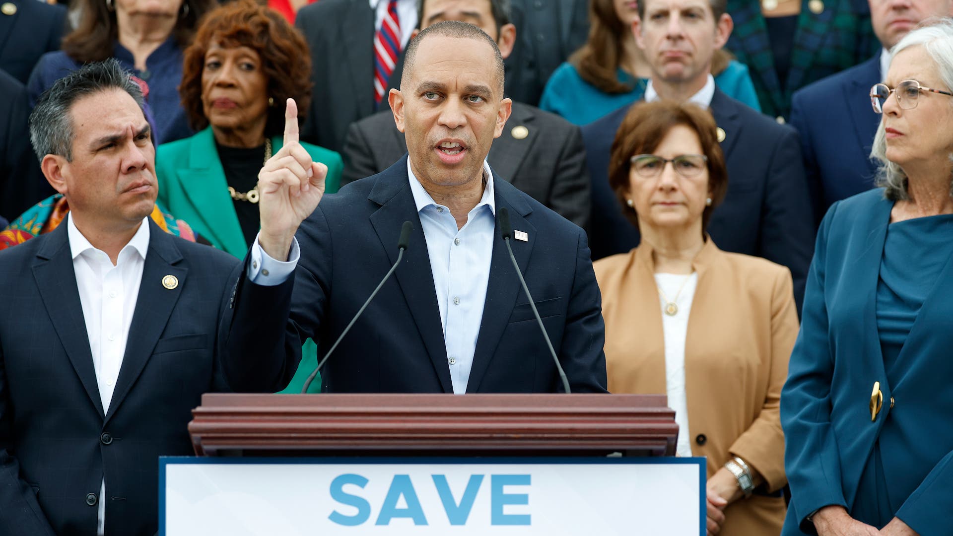 Jeffries Slams Trump For AI Video: ‘Say It to My Face’