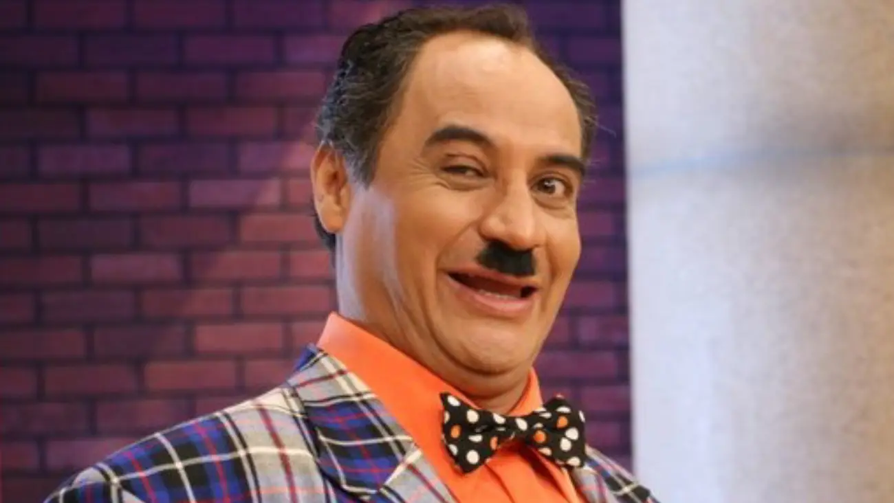 David Villalpando, el querido ‘Profesor Virolo’, pide trabajo en redes ...