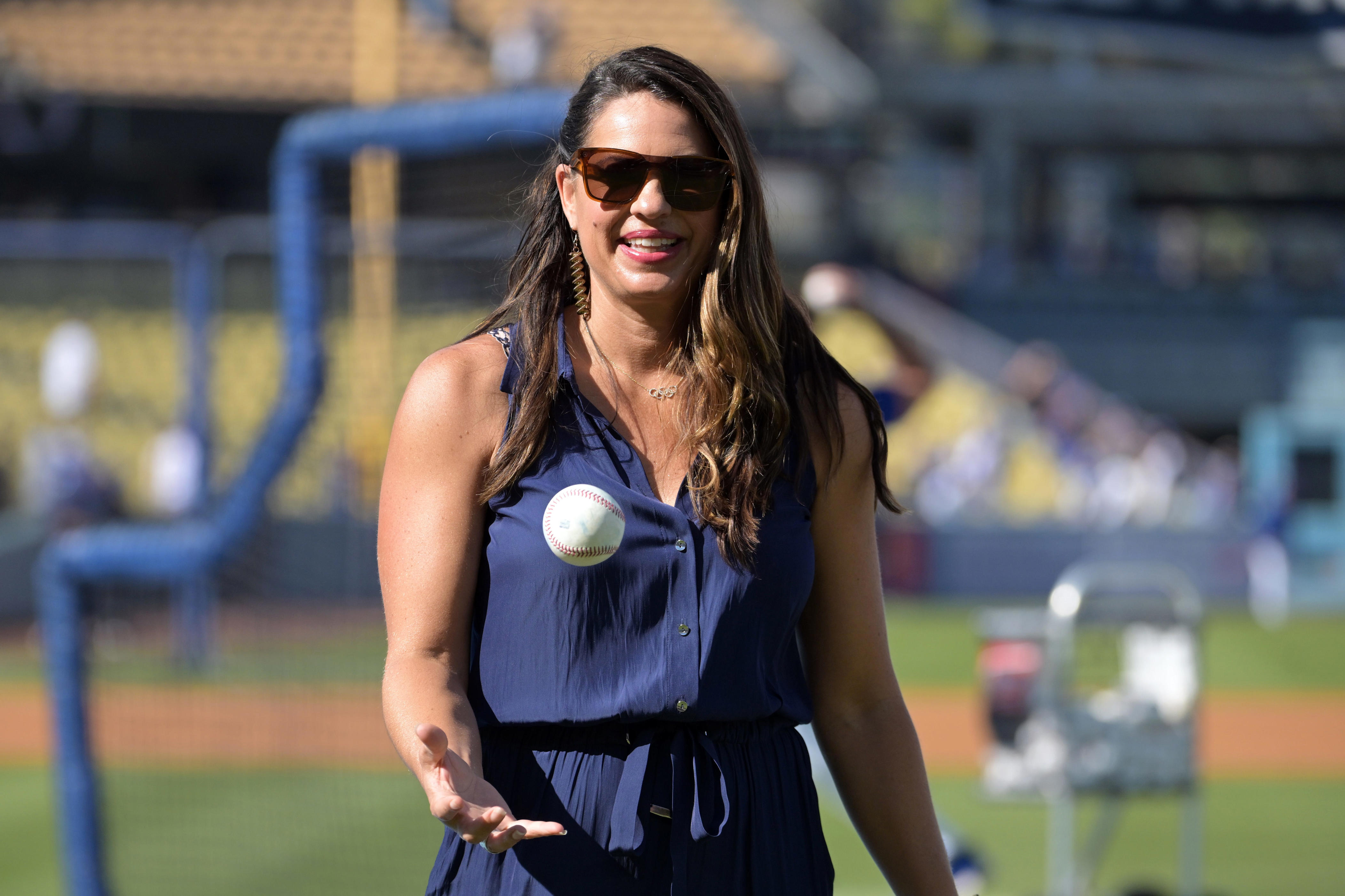 Padres-Cubs announcers on ABC: Who's calling Wild Card series?