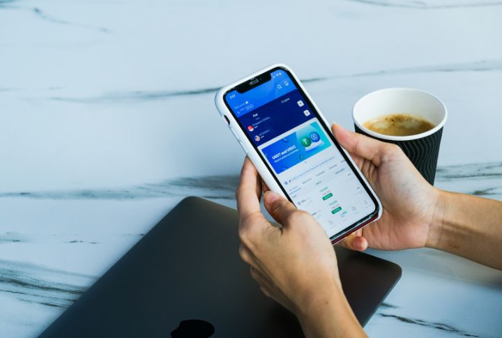 10 Consistent Routines That Help Savers Maximize Income