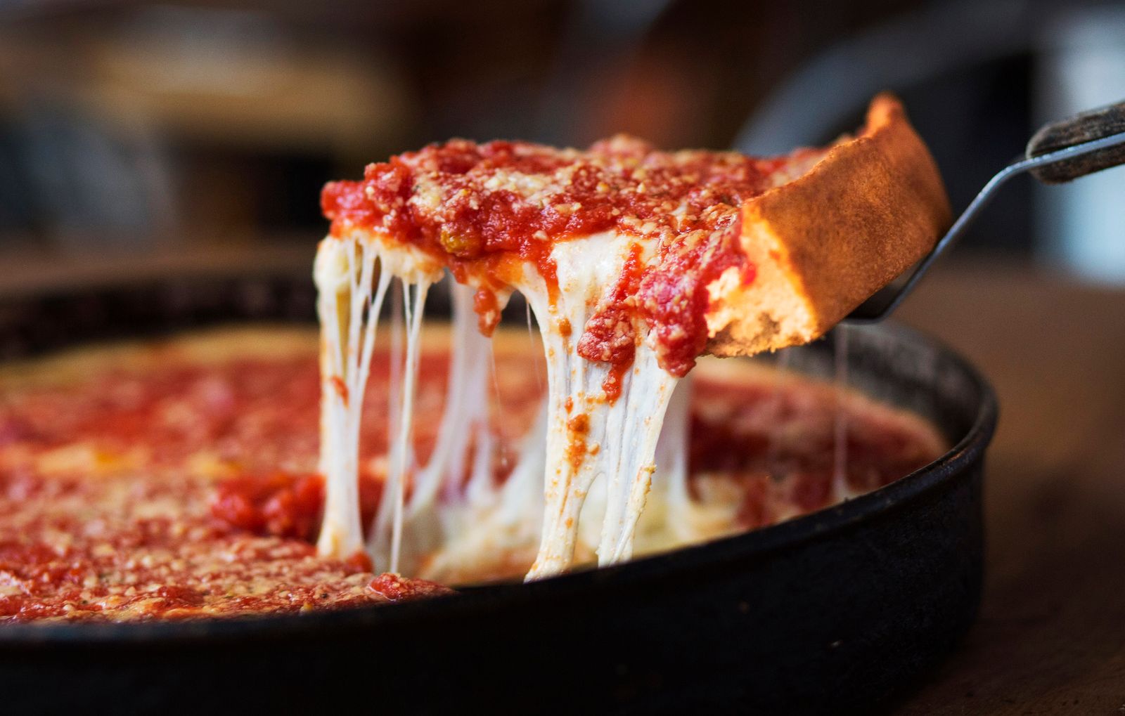 Famous Chicago pizza restaurant named ‘America's top pizza chain' by Yelp