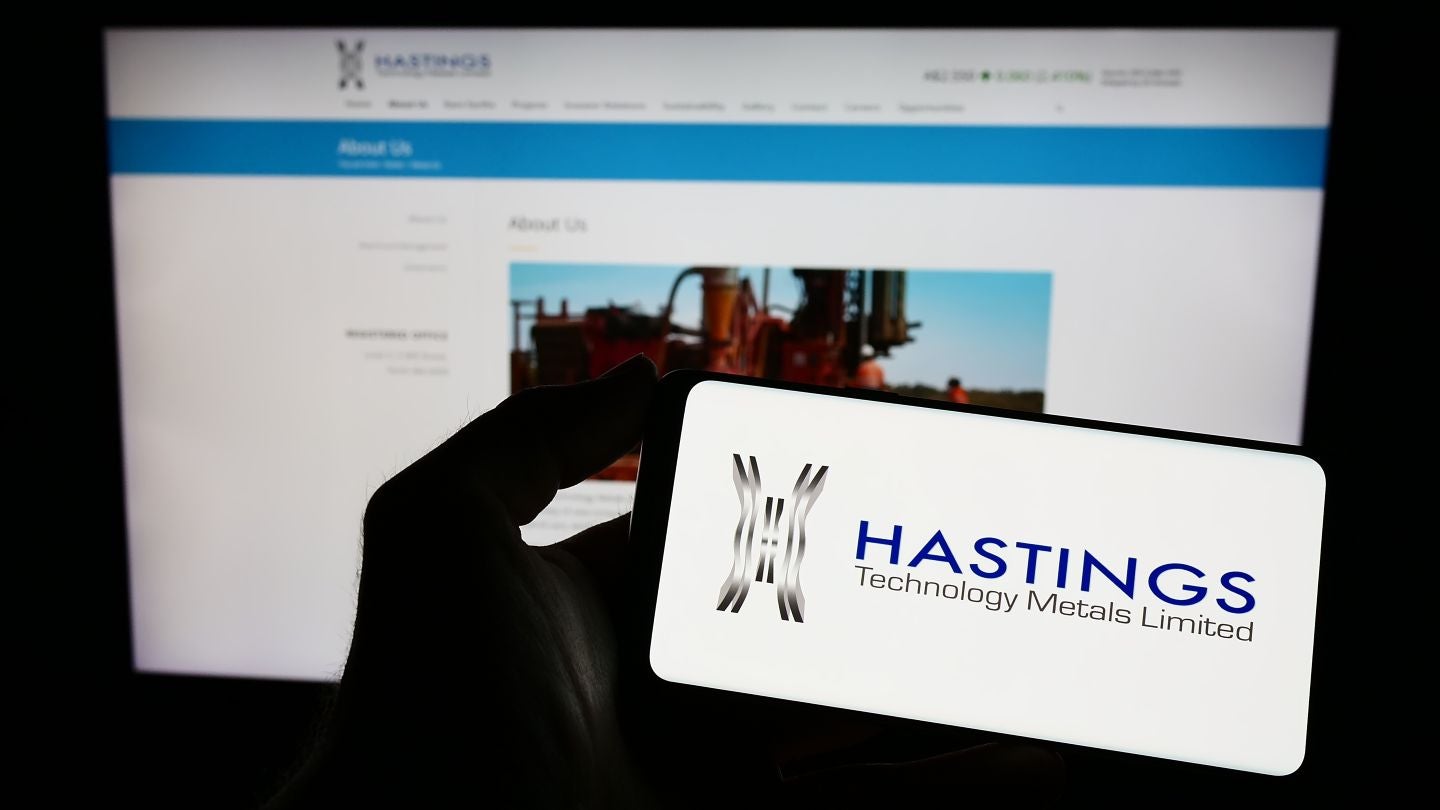 Hastings signs binding agreement with Metal Bank to divest gold assets