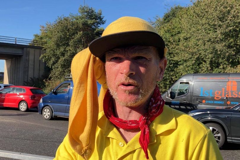 Yellow Caravan Man moves to another Derby roundabout by the A52