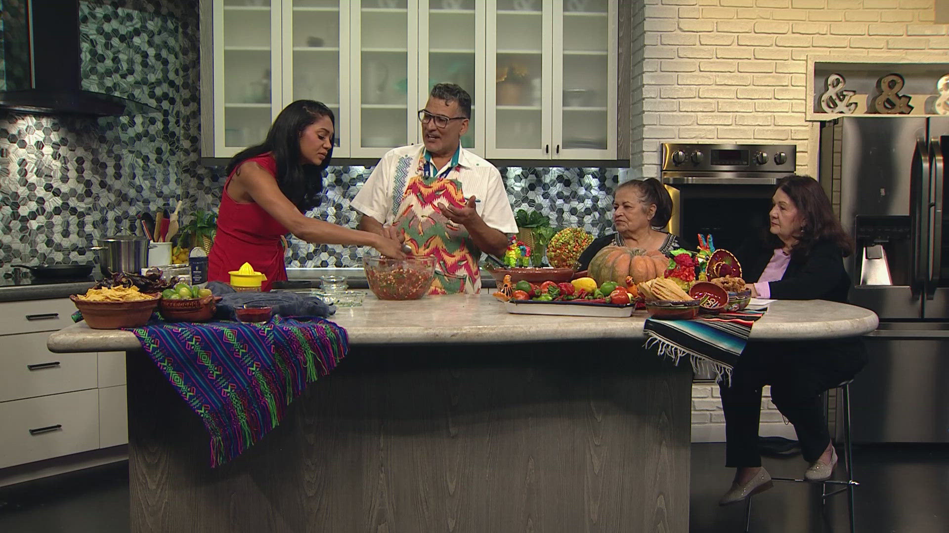 Make your own summer green chile salsa