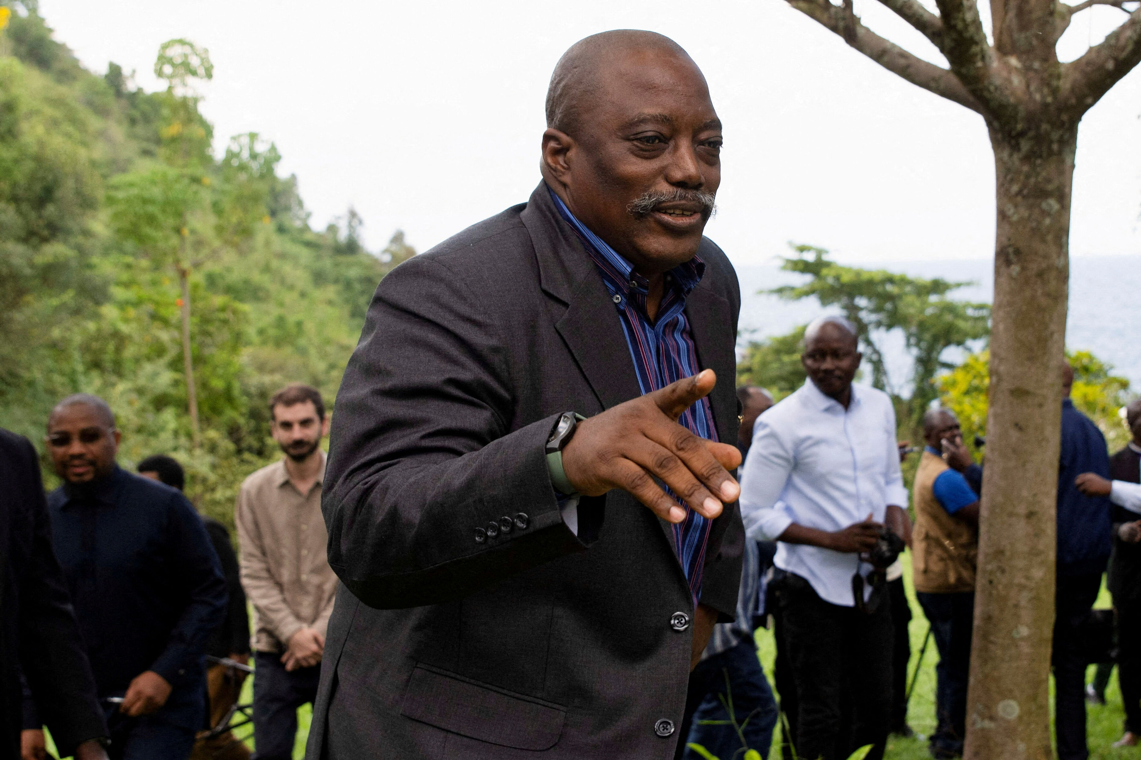 Ekspræsident dømt til døden i DR Congo for støtte til militante