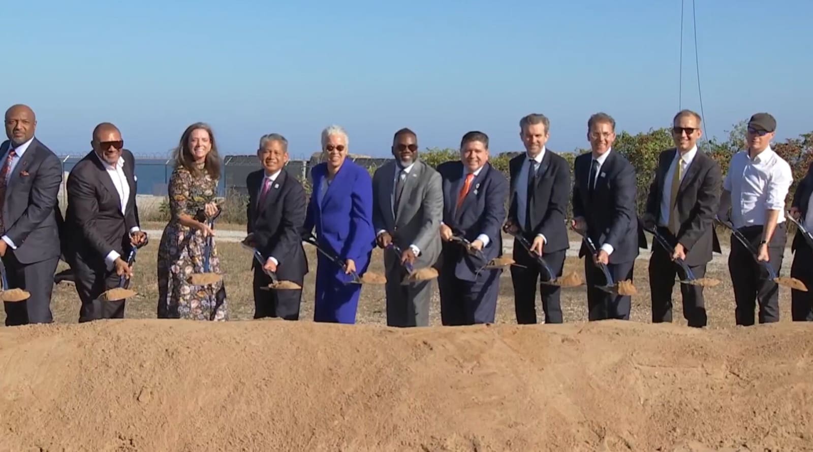 Illinois quick hits: Quantum facility breaks ground; immigration group ...