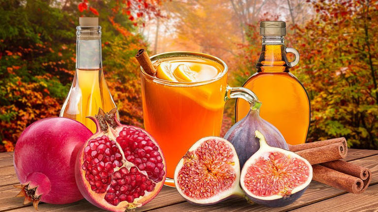 7 Cozy Fall Ingredients You Should Be Adding To Cocktails
