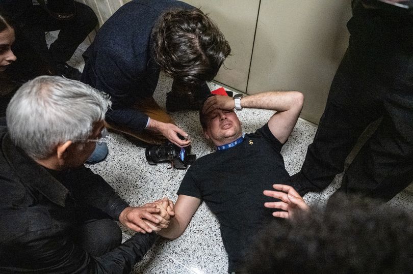 Masked ICE agents captured ruthlessly assaulting reporters as they ...