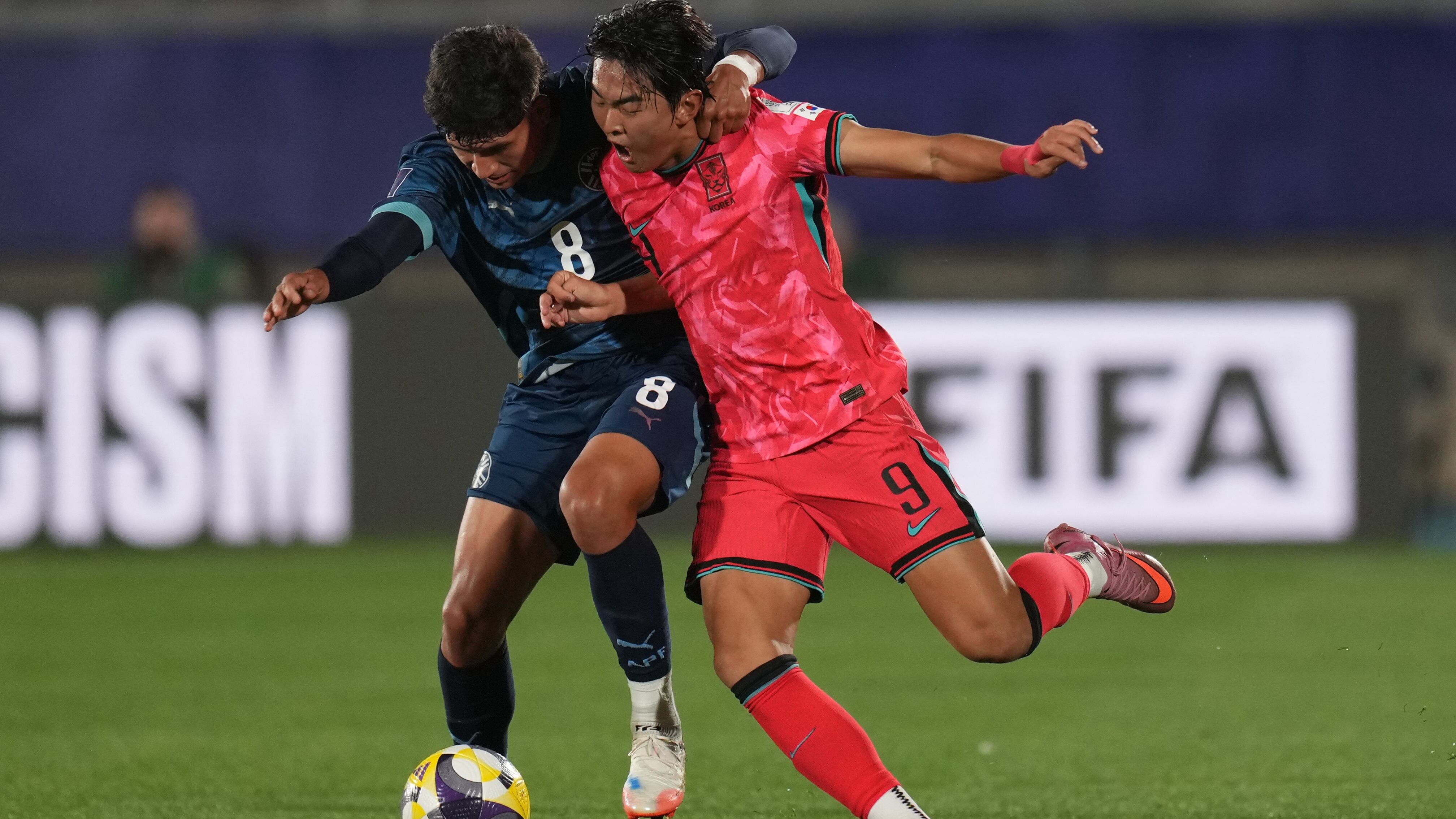 South Korea U-20 draws 0-0 with Paraguay despite red card advantage