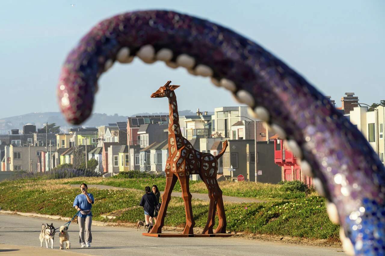 San Francisco's Big Art Loop to showcase 100 large sculptures