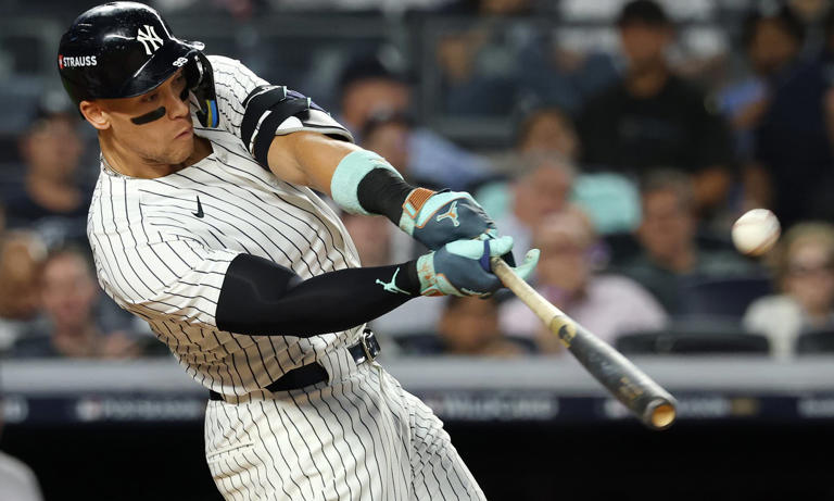 Yankees and Red Sox fans livid as bizarre ESPN tech issue ruins ...