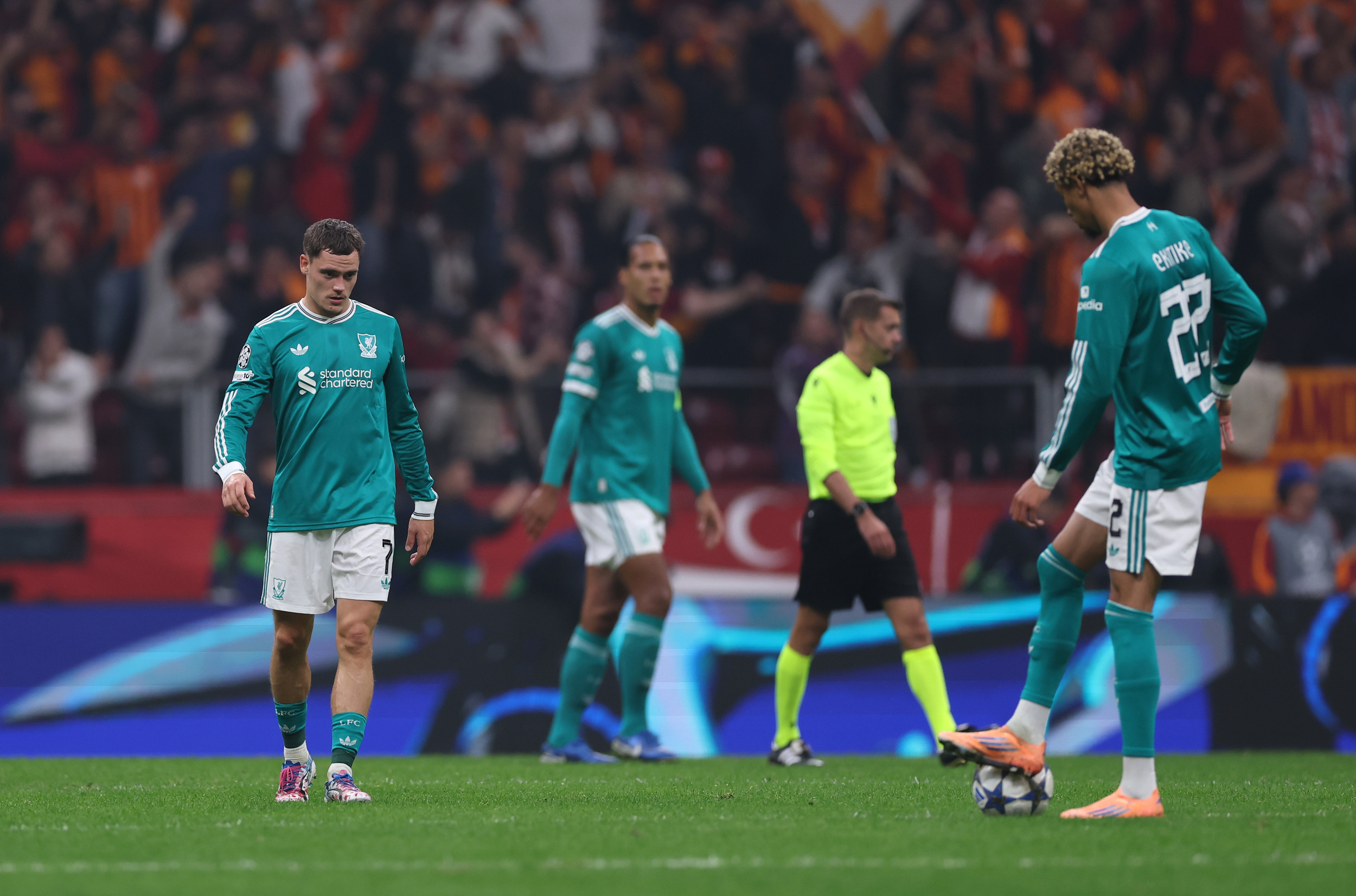 Arne Slot issues initial post-match injury updates on Alisson Becker ...