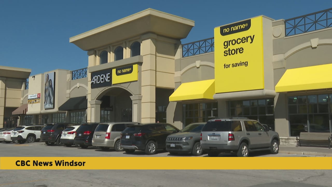 No Name store in LaSalle closing its doors