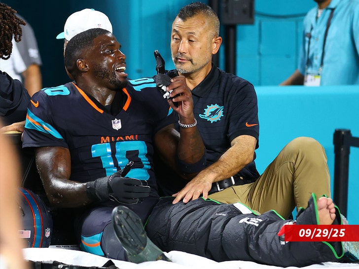 Miami Dolphins release All-Pro WR Tyreek Hill