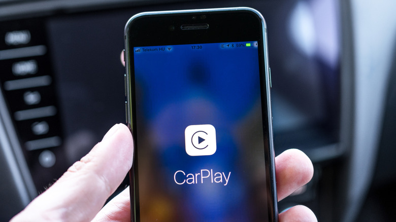5 CarPlay Settings You'll Want To Change (And Why)