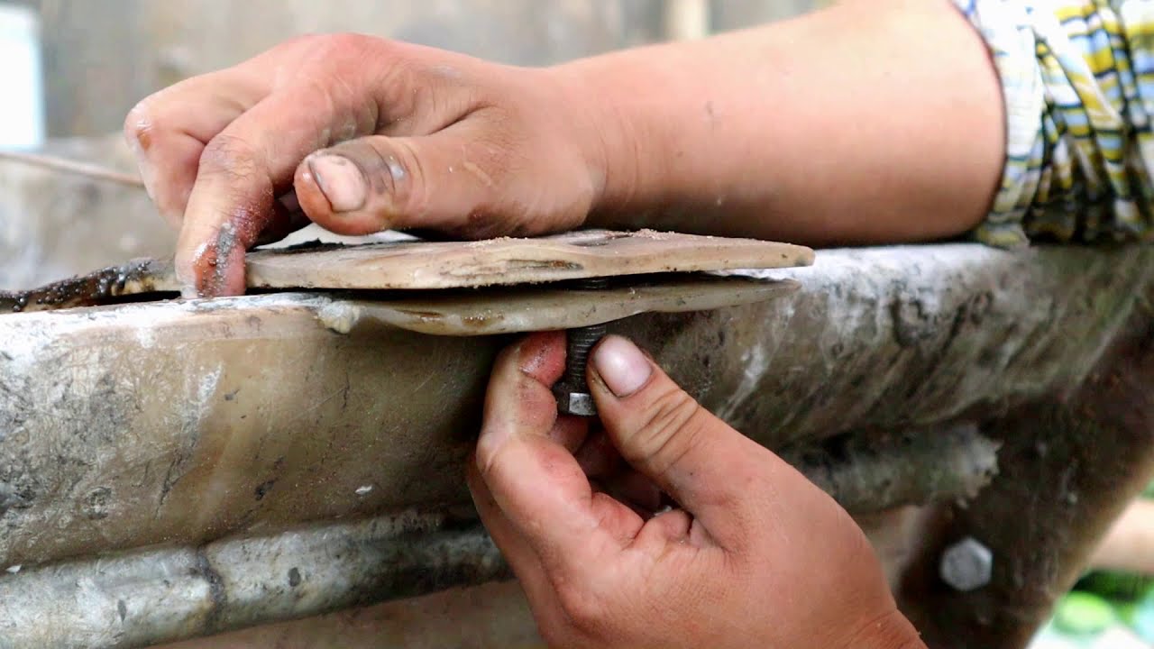 Casting cement pots with a plastic mold – easy project!