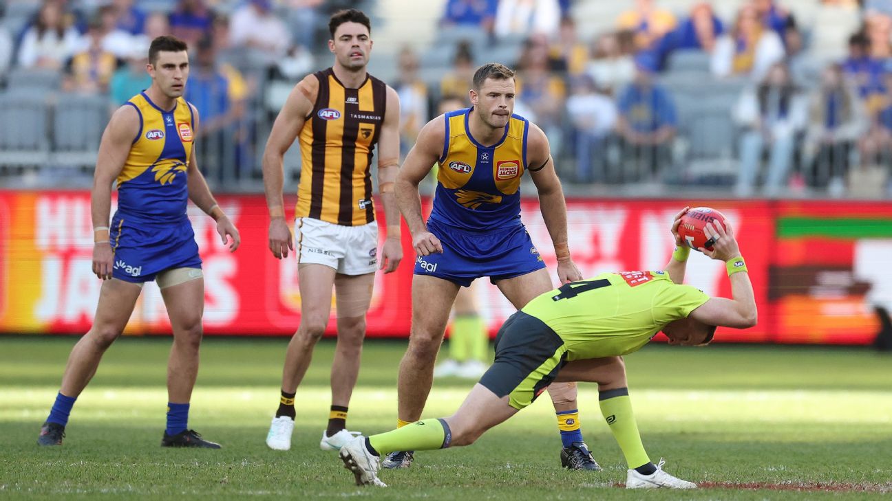 RIP centre bounce, sub: AFL makes rule changes